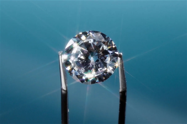 1克拉钻石仅1000多